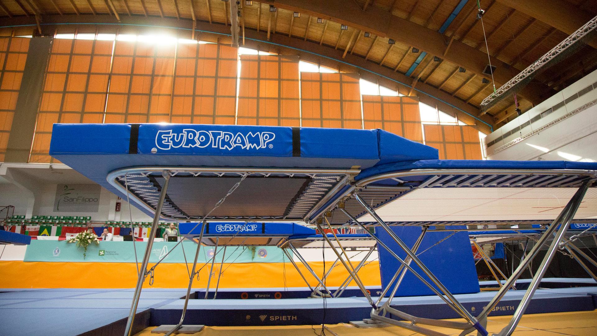 Safety Platforms & Safety Mats "Competition Universal" — Eurotramp ...